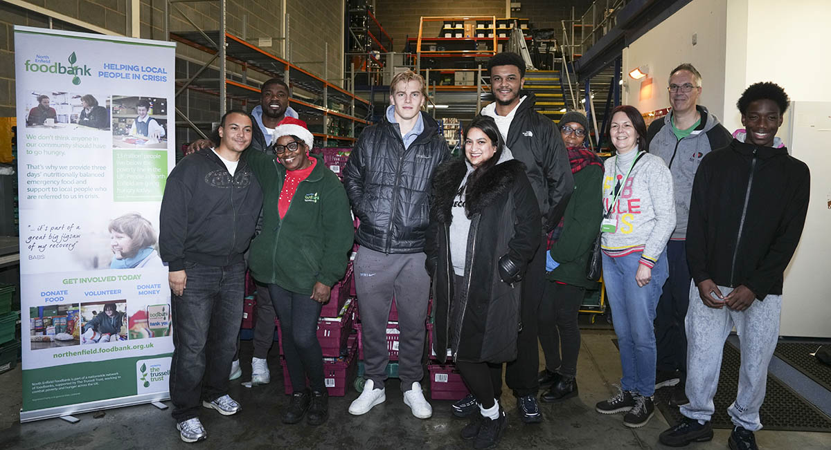 Club makes Christmas donation to local foodbanks