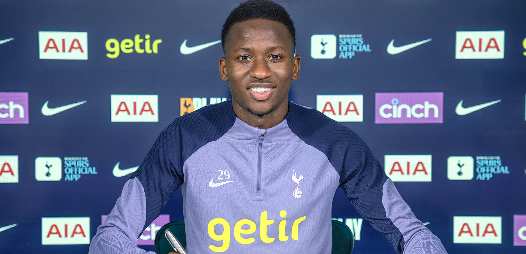 New deal for Pape