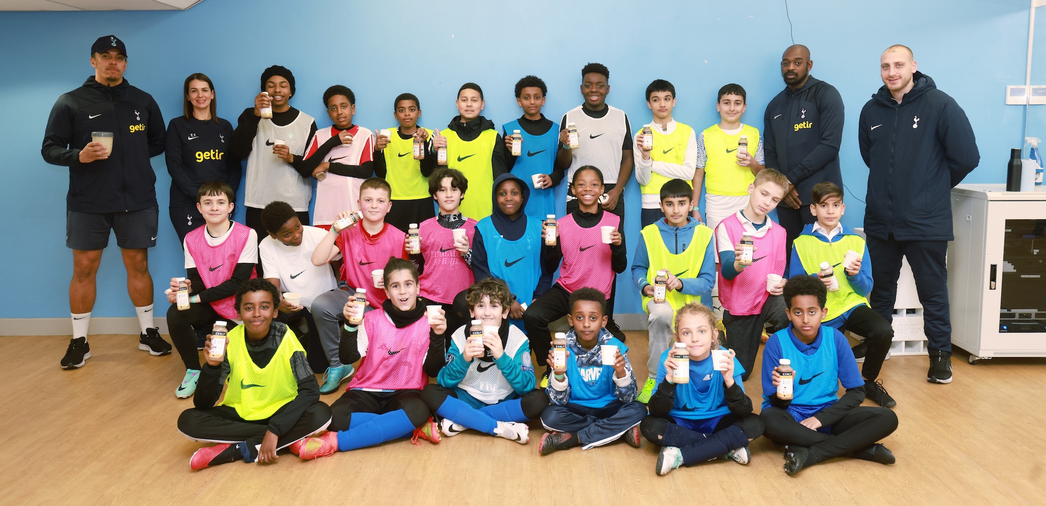 Club nutritionist Emma shares expert insight with local children for ...