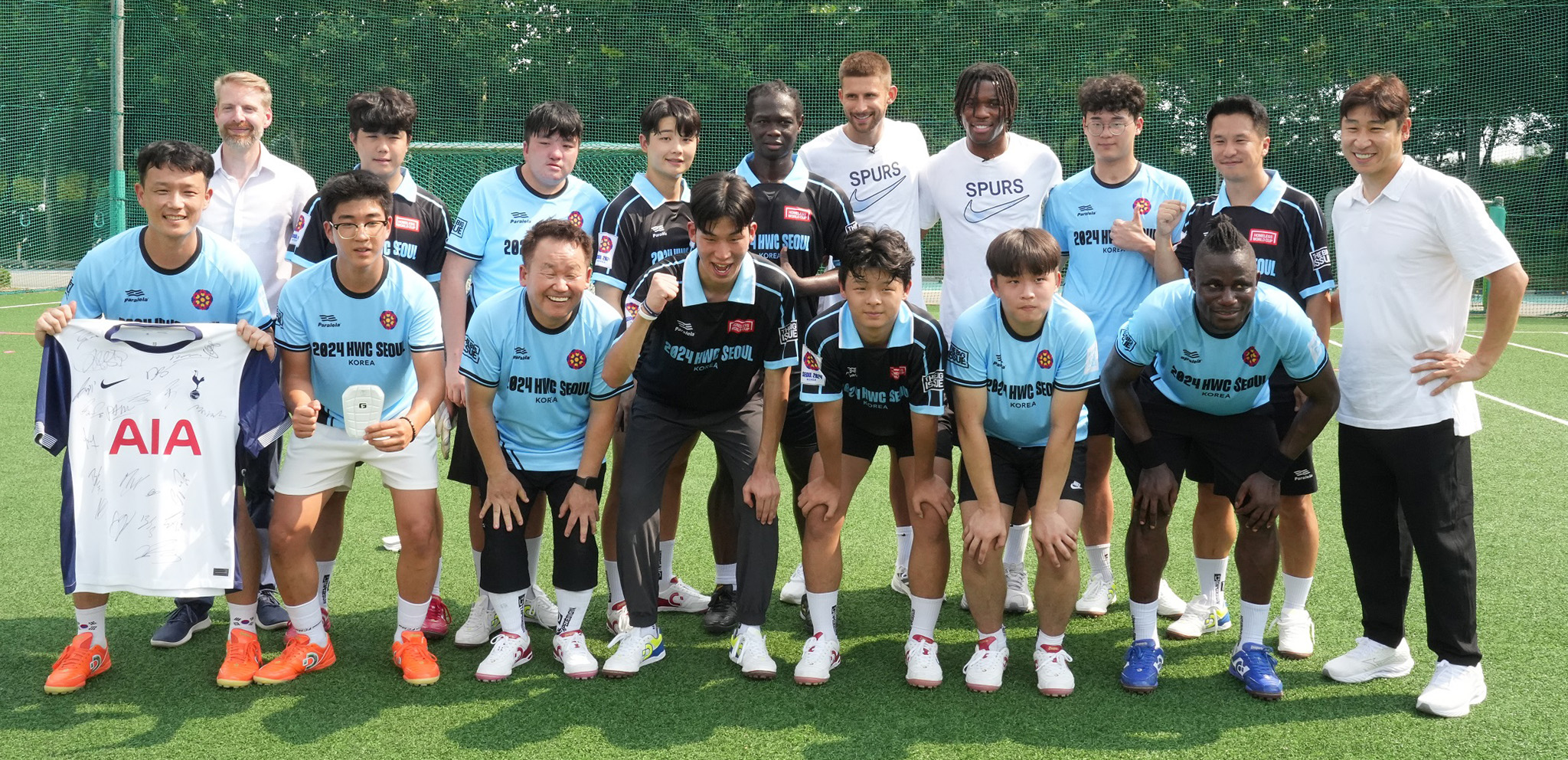 Destiny and Vicario meet Korean men's Homeless World Cup squad