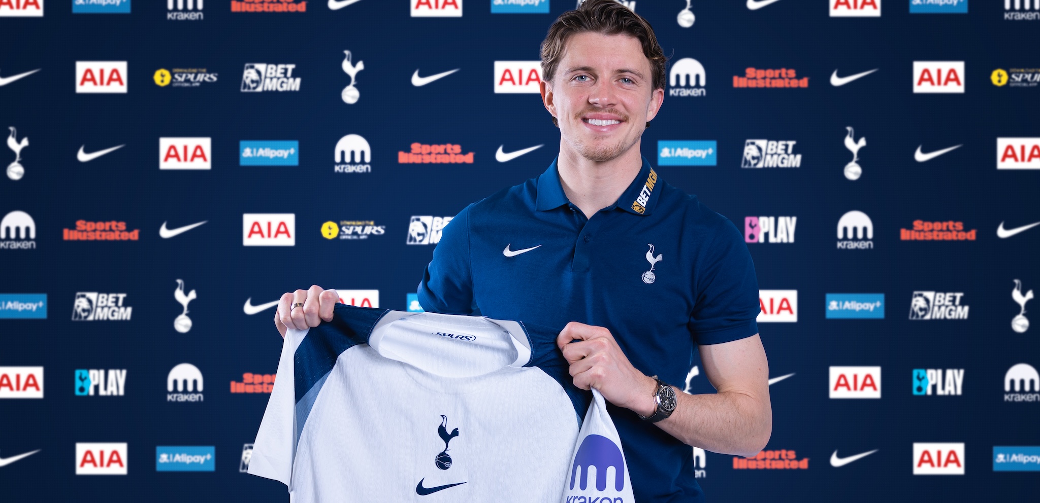 Gallagher joins from Atletico Madrid